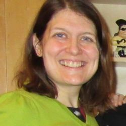 Sarah-Jane Miller | Dances of Universal Peace UK